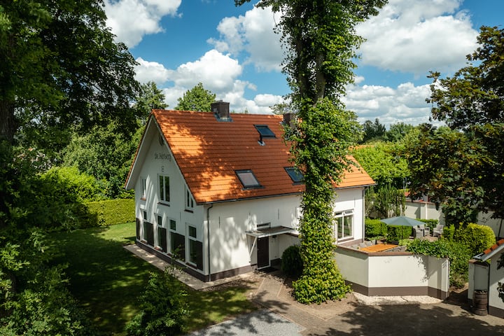 'De Herberg' | Private Cinema & Sauna | 12-20 Pers - Ermelo