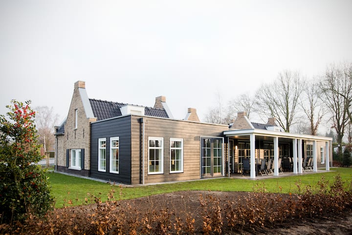 Holiday Villa | 12 Pers. - Ermelo