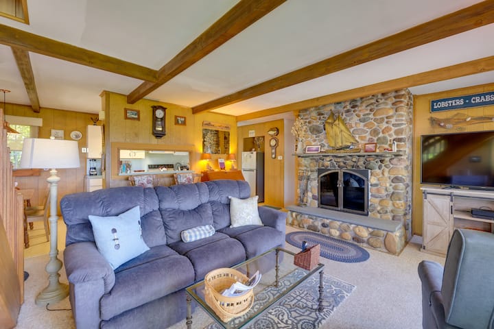 5 Mi To Provincetown! Home W/ Scenic Water Views - Truro, MA