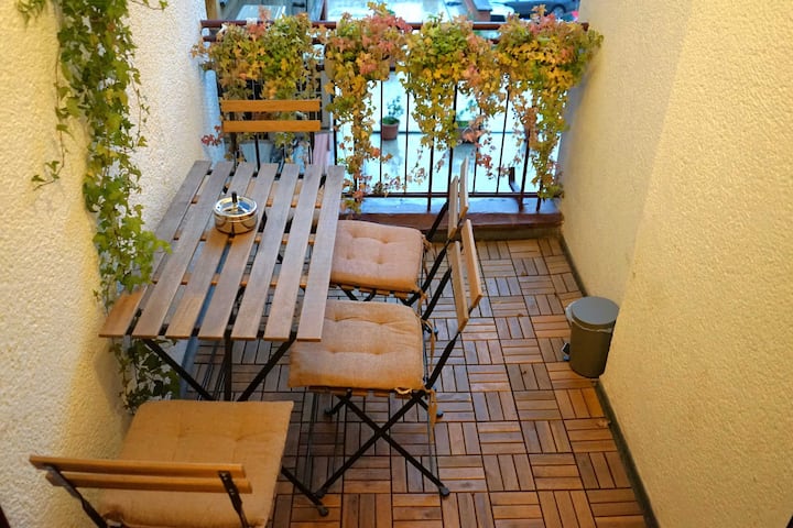 Spacious 3br 1,5bt With 2 Balconies - Bukarest