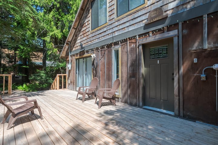 3rd Night Free On Your Stay Before Aug 24th, Hikin - Mount Hood, OR