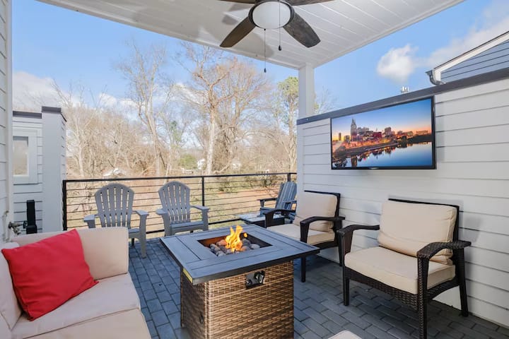 East Nashville Mega House | 2 Homes For Lg Groups - 내슈빌