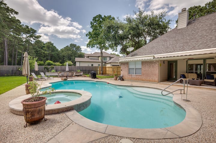 Montgomery Home W/ Yard, Pool & Hot Tub! - Lake Conroe, TX