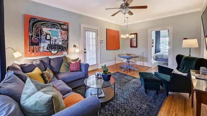 Cozy Dilworth 2br King Condo | Porch | Walkable - Charlotte Douglas Airport (CLT)