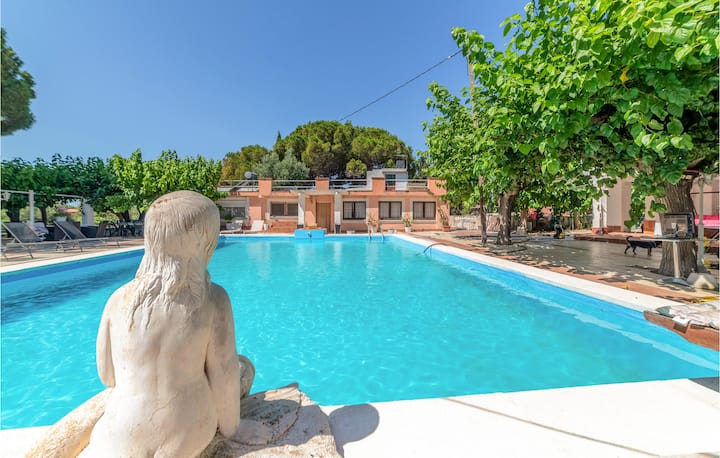 Pet Friendly Home In Reus With Wifi - La Selva del Campo
