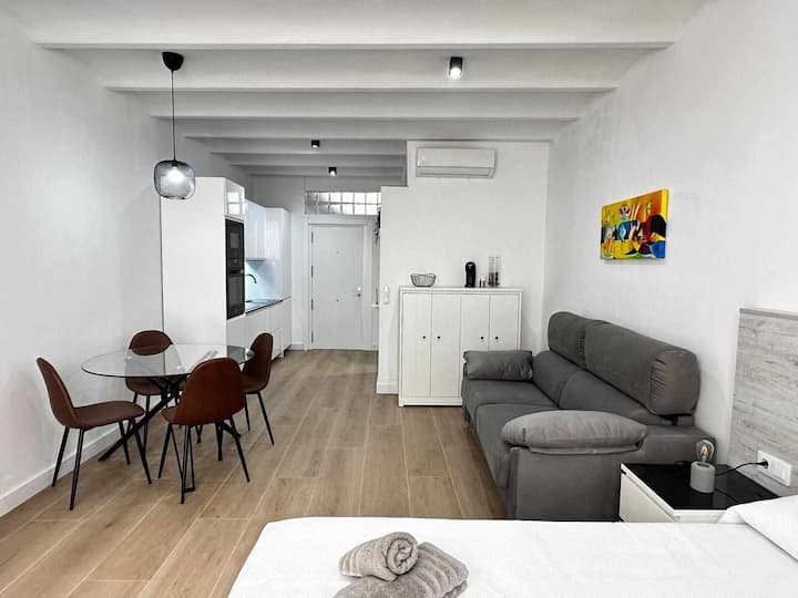 A. H. Rentals Picasso Apartamento - Vinaròs