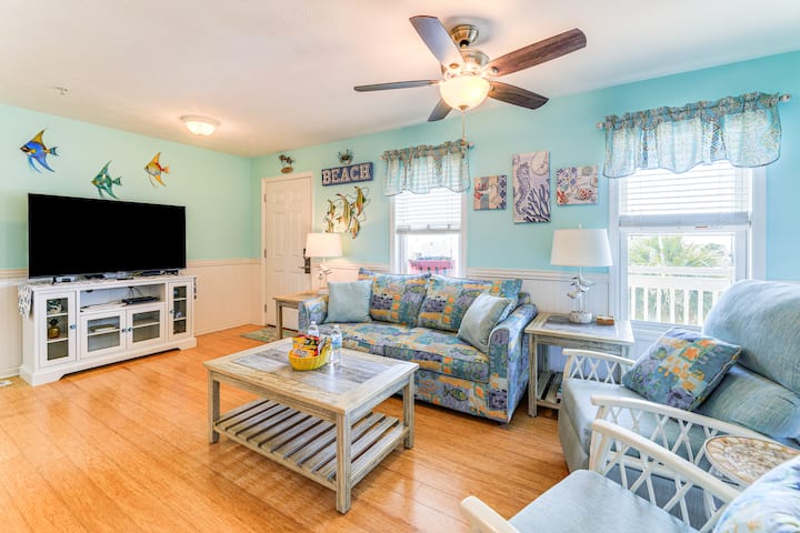 Walk To Beach & Pier: Quiet Retreat In Surf City - Surf City, NC