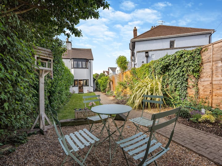 Greenfield Cottage 1866 - Steyning