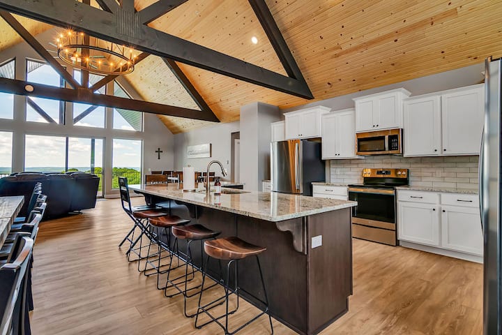 Lakeview Deck| Game Room| Pool I Arcade | Fire Pit - Branson