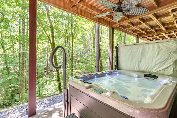 Ellijay Cabin W/ Deck And Hot Tub! - Ellijay, GA