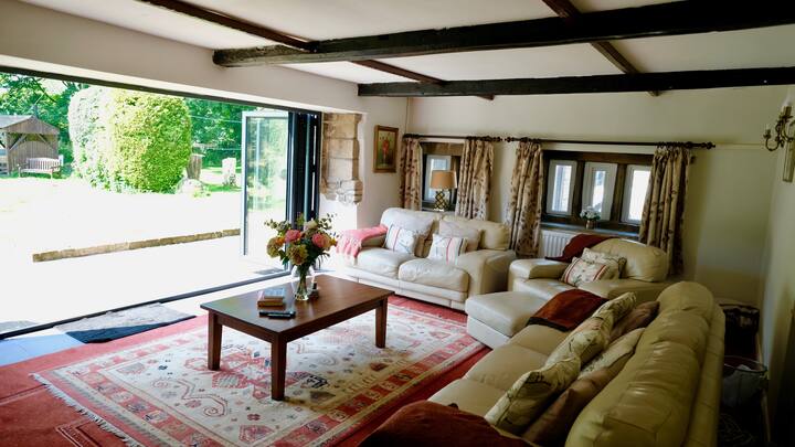 Twin Beds , Separate Bathroom, Countryside View - Hebden Bridge