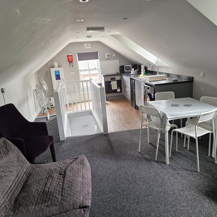 1st Floor Riverview Duplex Flat With Parking - Norwich