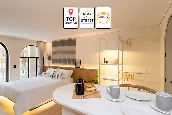 Luxury Boho Apartment - A/c - Kitchen- Fast Wi-fi - Medellín