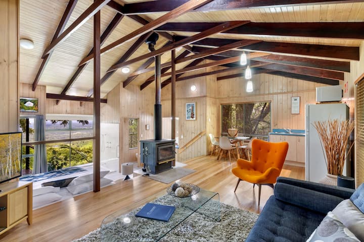 Treetops Seaview Montville - Superior Treehouse - Montville