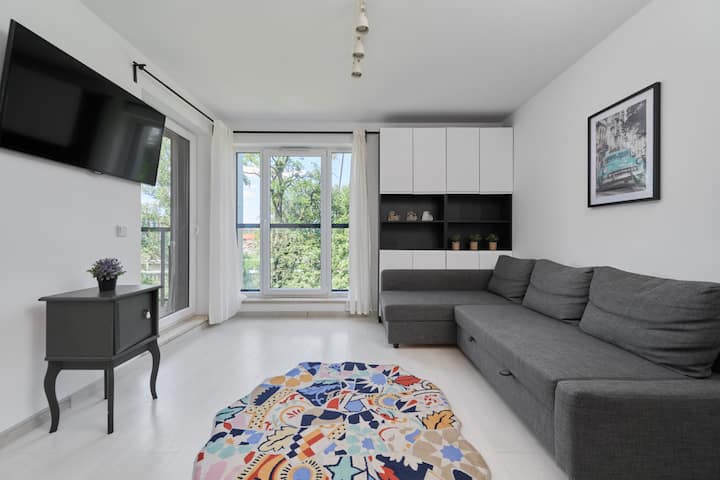 Dmowskiego 19g | Bright Apartment | Parking - Wrocław