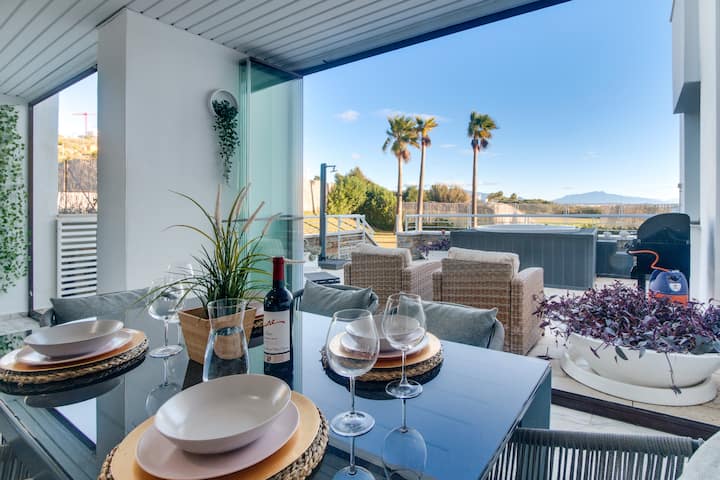 Casares Del Mar Luxury Apartment - Casares