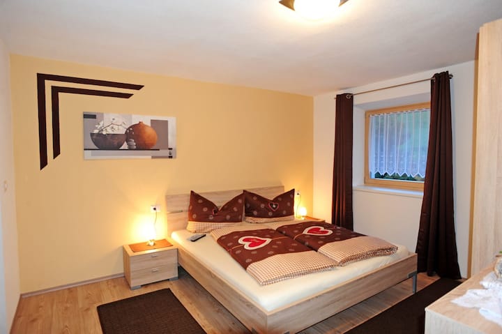 Steinhaus Appartement Xl - Valle Aurina