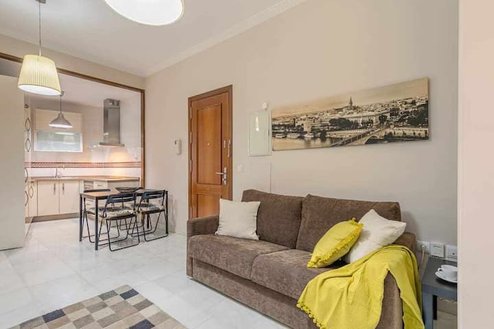 Isg Apartments: Zaragoza 62 - Sevilla, España