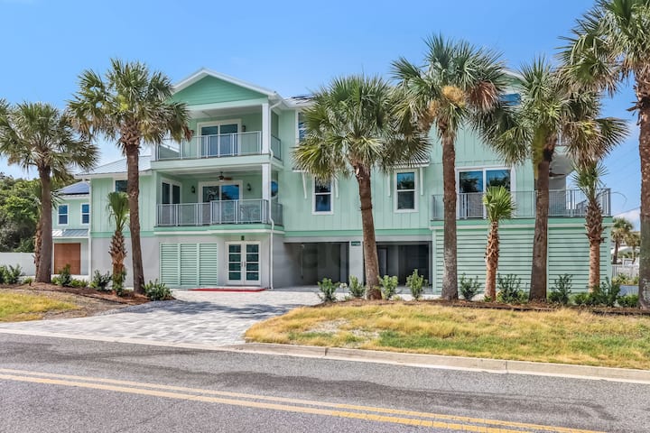Dog Friendly-ocean View-across Street From Ocean - Fernandina Beach, FL