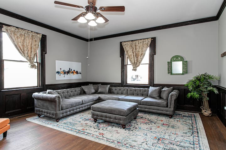7 Br Home Near New Baseball Stadium & 4th And Gill - Knoxville, TN