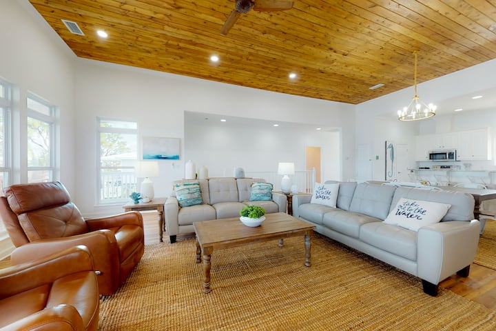 4br With Balcony, Full Kitchen, Central Ac, & W/d - Dauphin Island, AL