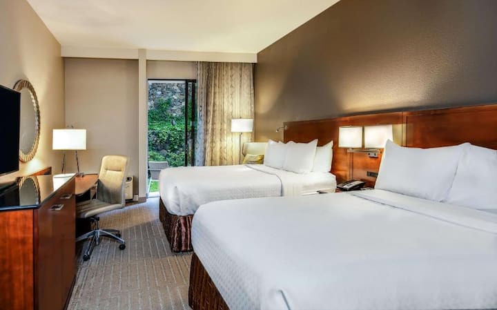 Look No Further! 4 Comfortable Units, Pets Allowed - Charlotte, NC