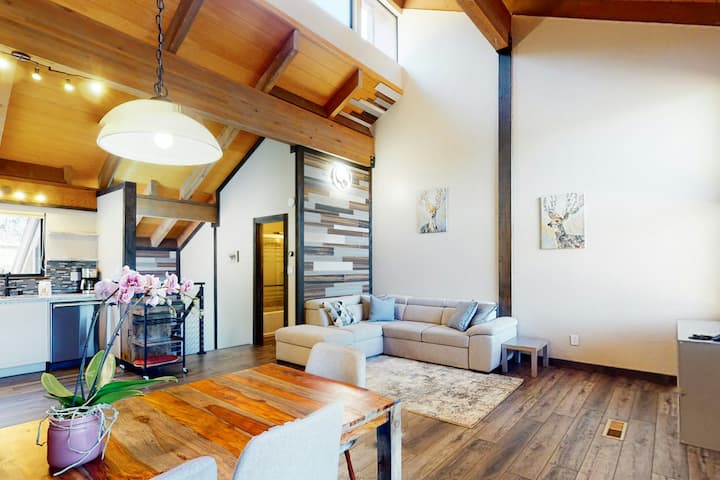 2br Mtn Condo W/resort Amenities & Near Skiing - Lake Tahoe