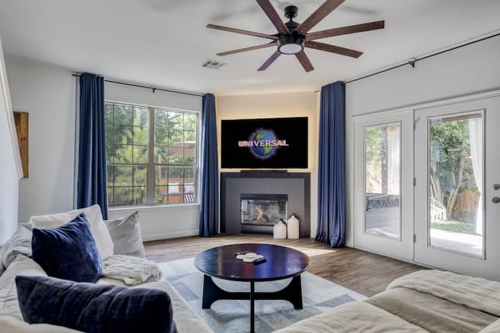 6 Bedroom Villa | Pool | Hot Tub | Party Cabana - Austin
