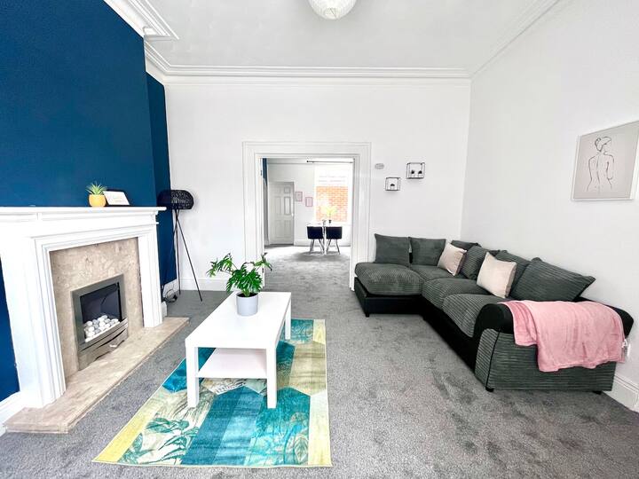 4 Bdrm 10 Min Walk To Hospital - Sunderland