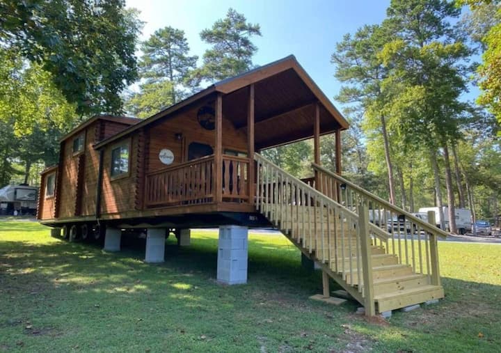 Serene 1br Cabin Near Nc Z00 With Loft & Waterview - North Carolina Zoo, Asheboro