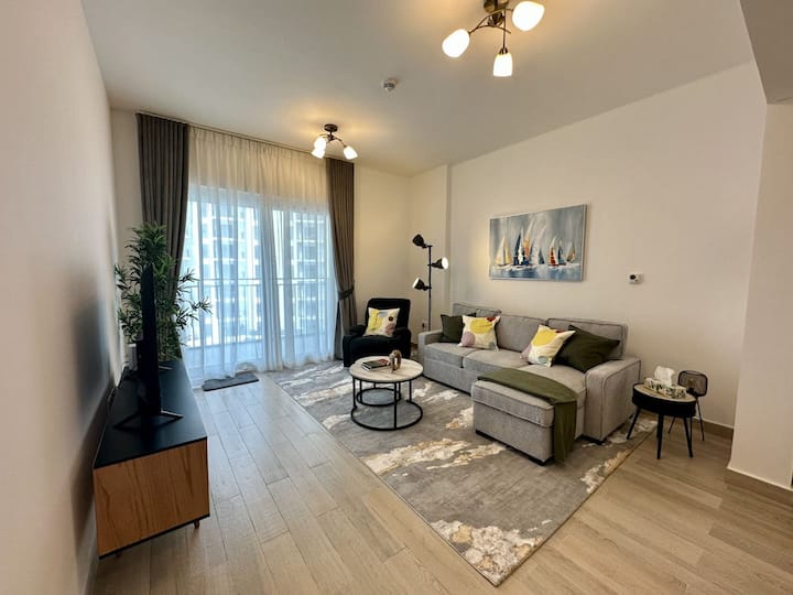 Yas Sea Views & Modern Comfort-the Perfect Getaway - Abu Dhabi Airport (AUH)