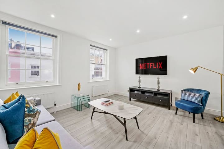 Exquisite Flat Right Next To Harrods - London