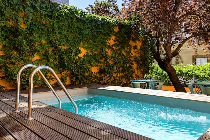 Cozy Apartment For 3 – Janelas Verdes - Lisbon