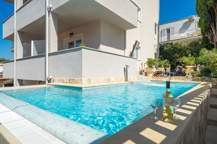 Aura - Comfort Studio With Shared Pool / Gym - Dubrovnik