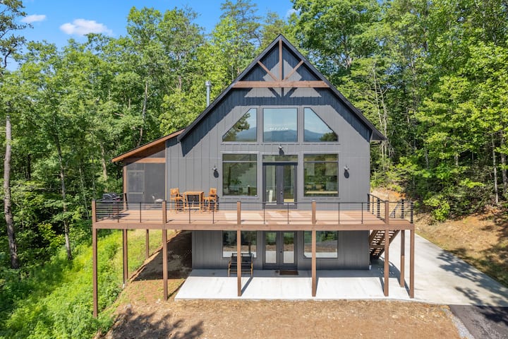 Contemporary Retreat 4br 4bath W/bunk Room & Views - Townsend, TN