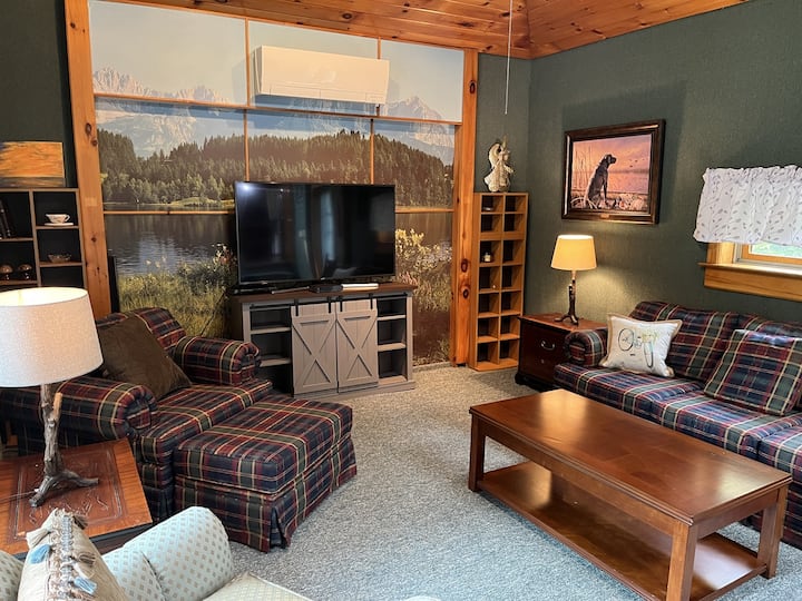Chucle Homestead - Charming 3 Bdrm, 2 Bath Ranch H - Oneonta, NY