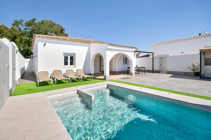 Rchico Piscina Climatizada - Chiclana de la Frontera