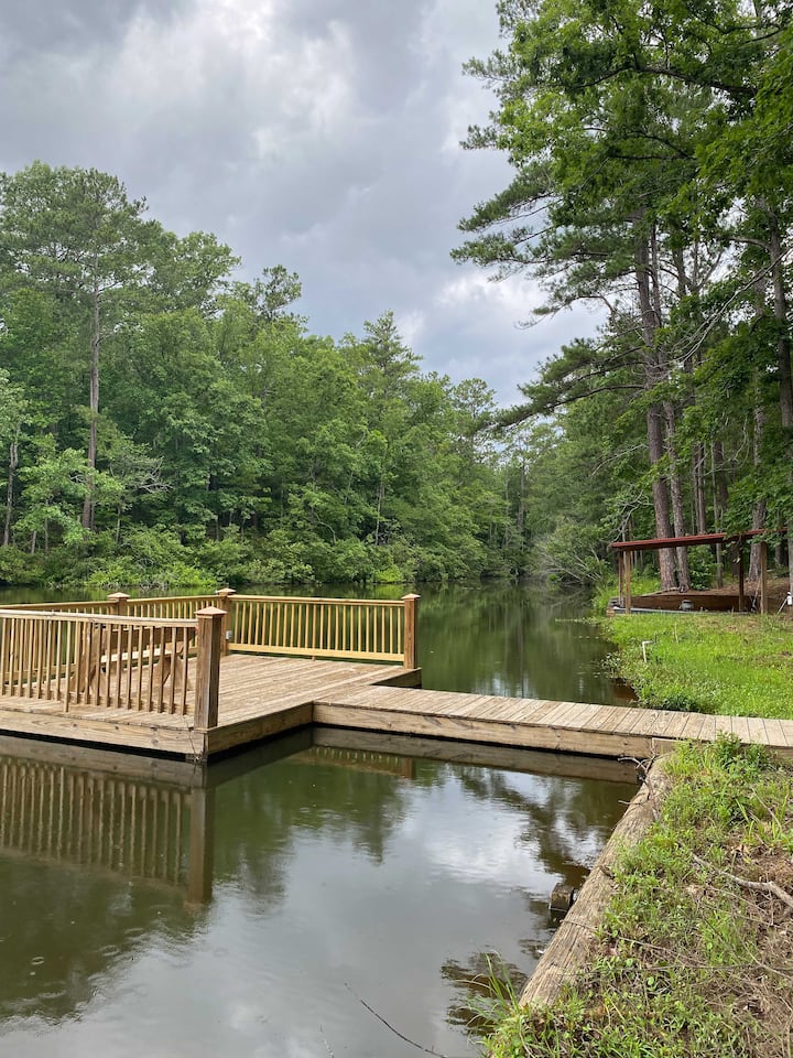 Lakefront Hamilton Cabin W/ Dock & Fire Pit! - Pine Mountain, GA
