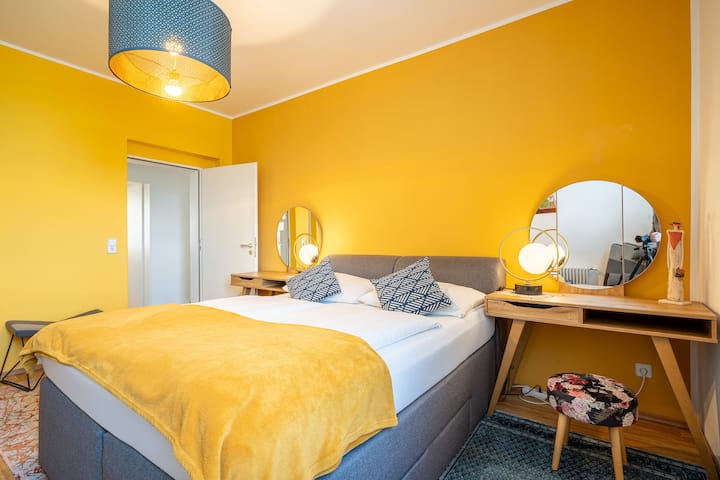 Apartment Mit Großer Terrasse+garten+wanne+zentral - Innsbruck