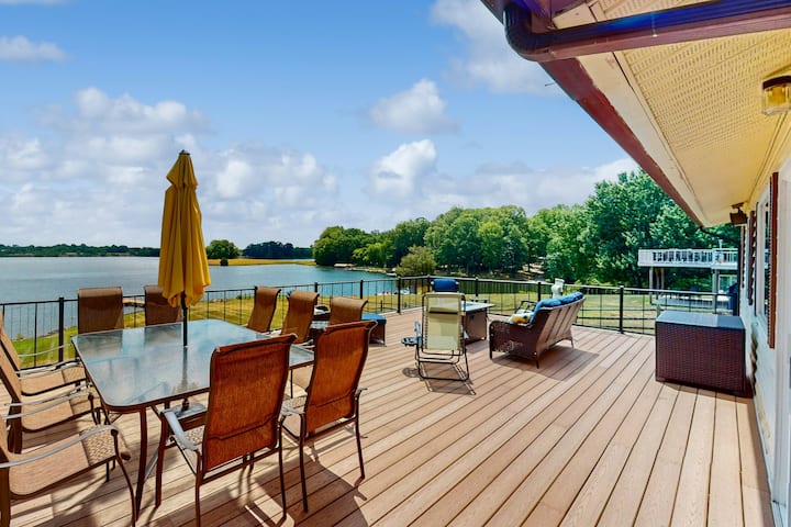 3br Lakefront With Kayak, Paddle Boards & Canoe - Bumpass, VA