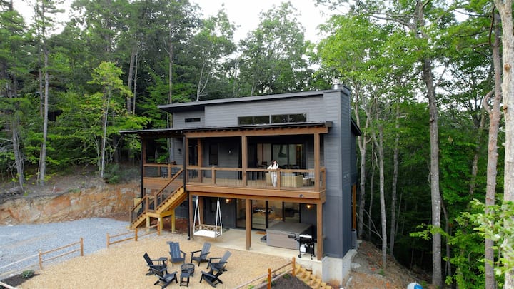 Mountain View Cabin: Hot Tub, Game Room, 7 Min To - Blue Ridge, GA