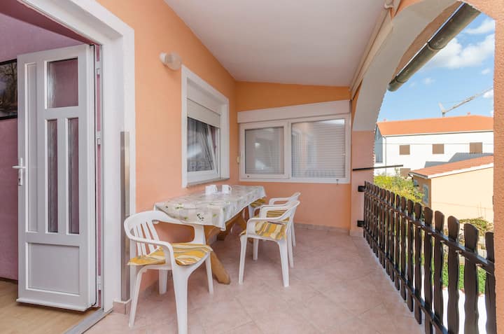 Appartement Melita (74781-a1) - Vodice, Croatia