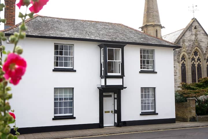 Landguard-3 Bath-garden-yarmouth Town-sleeps 8-10 - Lymington
