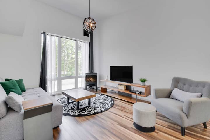 Aphrodite | Escapade En Famille | Spa & Piscine - Portneuf