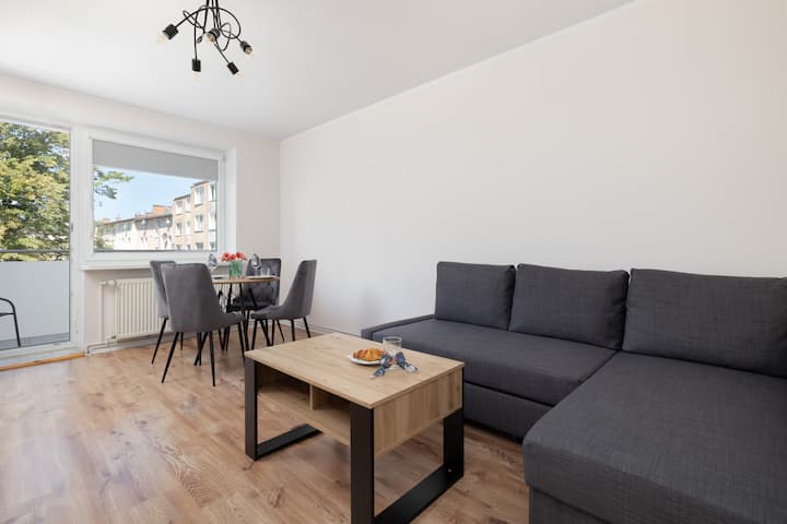 ŹRódlana 5c | Elegant Apartment | Desk - Kolberg