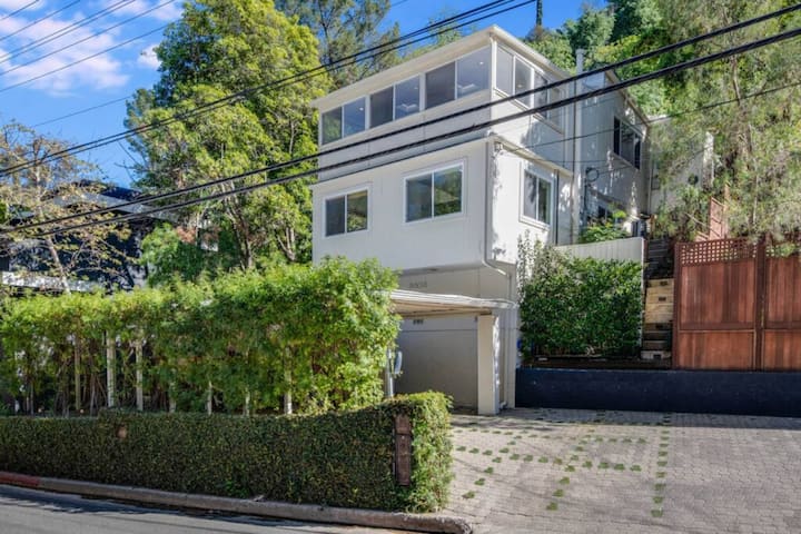 Stunning Laurel Canyon Retreat Near Sunset Strip - Los Angeles