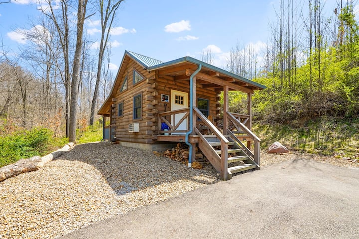 Cabine-salle De Bain Privée-snuggle Bear - Hocking Hills State Park, OH