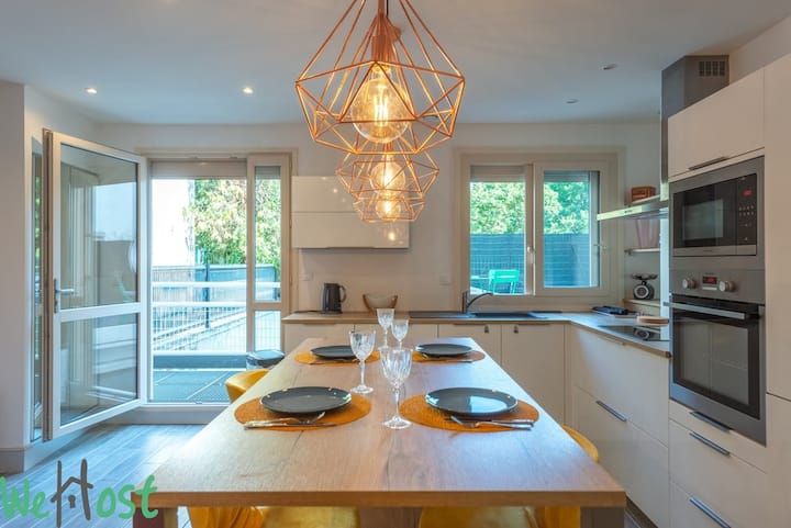 4 Personnes - Terrasse + Parking Privé - Dijon