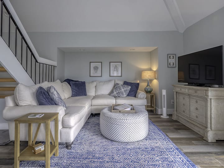 2 Bedroom 2 Bath. Walk To Beach & Club! No Pets - Seabrook Island, SC