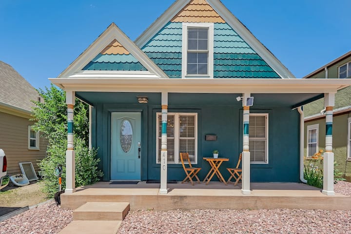 Neighborly Heights! Home W Bbq & Fire Pit - Colorado Springs, CO
